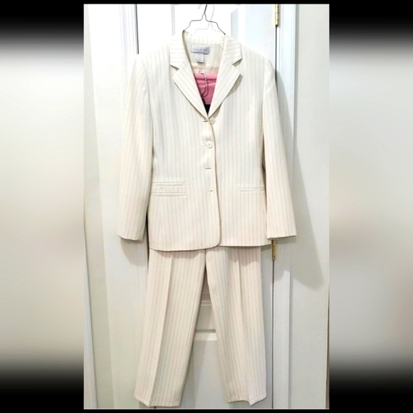 tyler gillis | Pants & Jumpsuits | Tyler Gillis Ivory Pinstrip 2piece ...